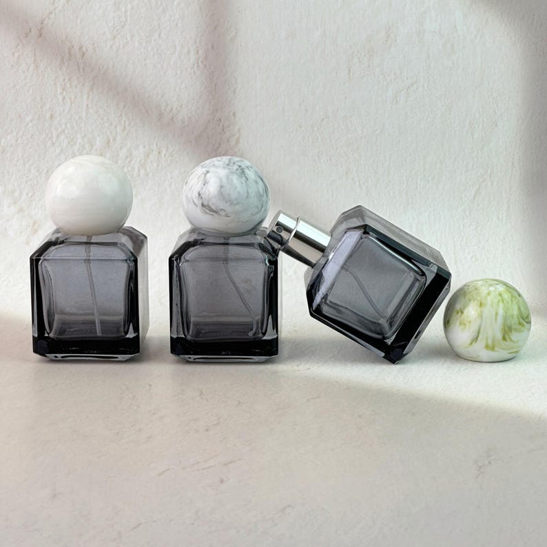 30ml Smoke Grey Square Glass Perfume Atomizer, Refillable Travel Spray ...