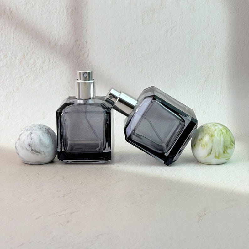 30ml Smoke Grey Square Glass Perfume Atomizer, Refillable Travel Spray ...