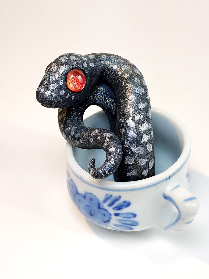 Holo teacup Snake sculpture | Etsy