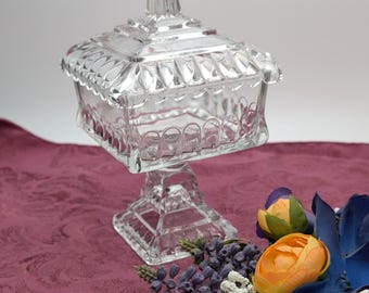 Wedding Cake Box, Vintage 1960s by Westmoreland - Milk Glass – Floral ...