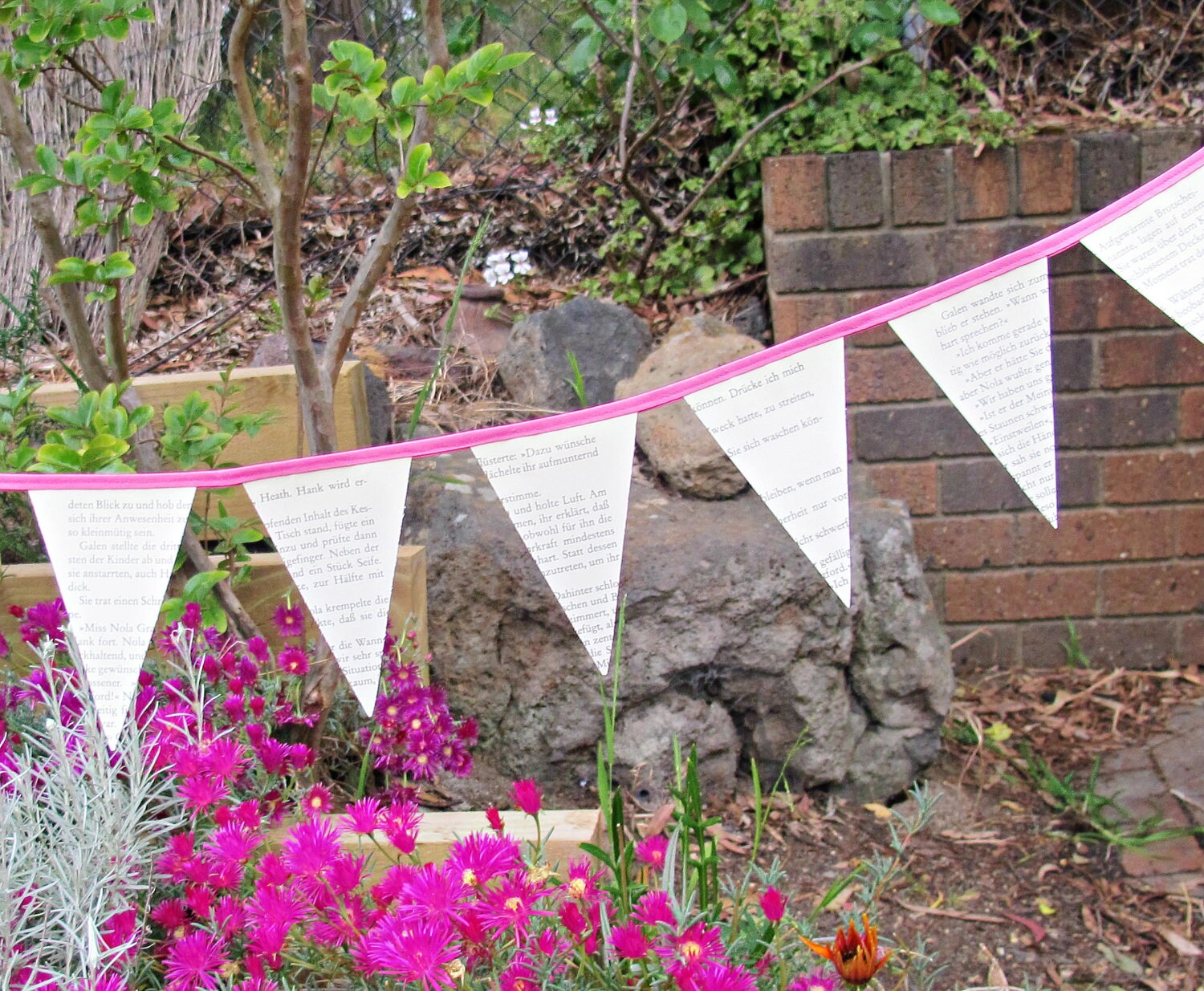 Pink Mini Bunting Boho Chic Book Page Bunting Fuchsia Bookworm - Etsy