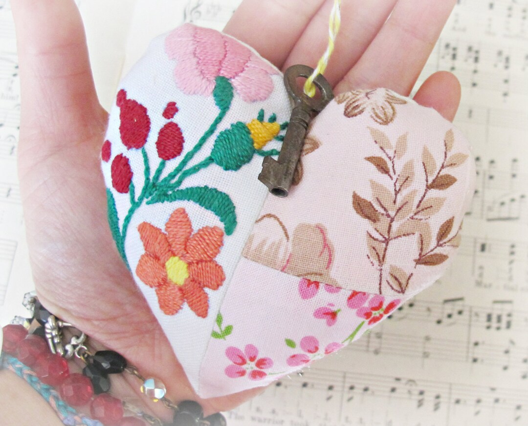 Pink Boho Rustic Heart Ornament Christmas Homewares Shabby Chic ...