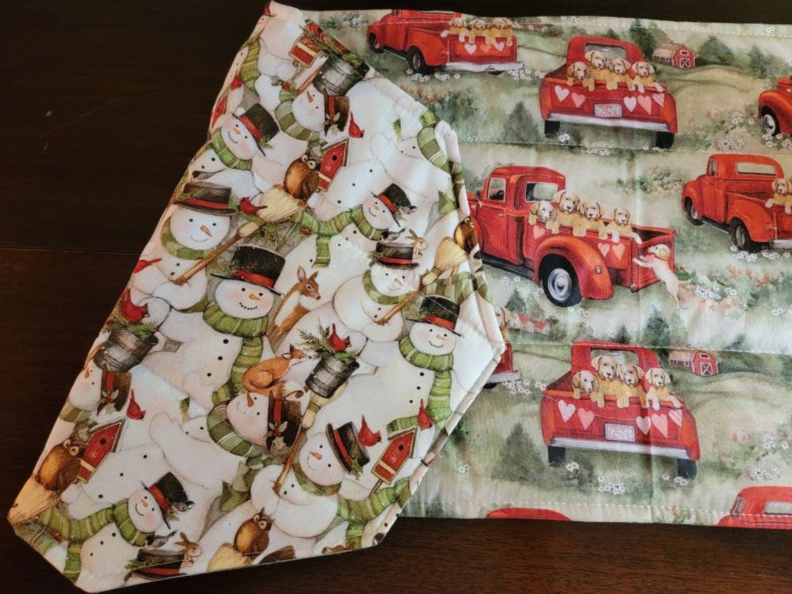 Quilted Table Runner . Winter Christmas and Valentine's Day ...