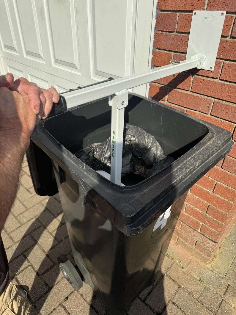 Binzee Bin Rubbish Compactor: Eco-friendly Waste Reduction Tool, UK ...