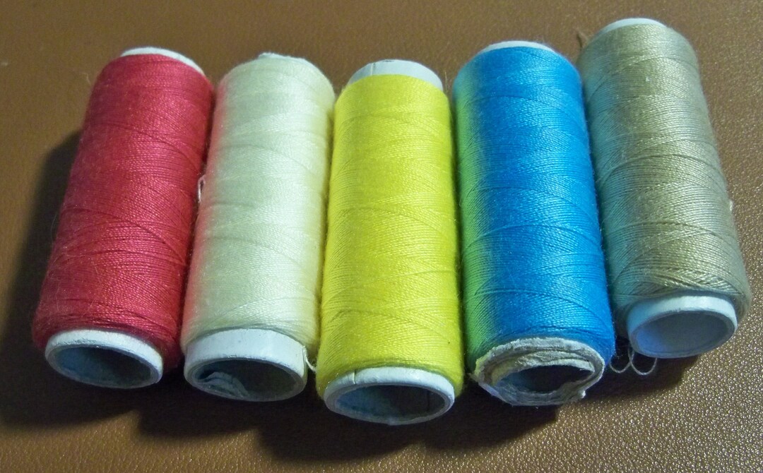 Thread Set #3 - Polyester Thread for Sewing Machines - Set of 5 Spools ...