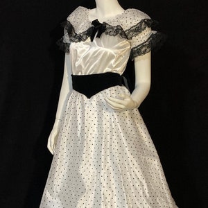 Vintage Adult Living Doll Costume, Pretty Lady, Antebellum Lady, V-line ...