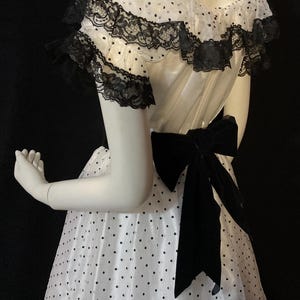 Vintage Adult Living Doll Costume, Pretty Lady, Antebellum Lady, V-line ...