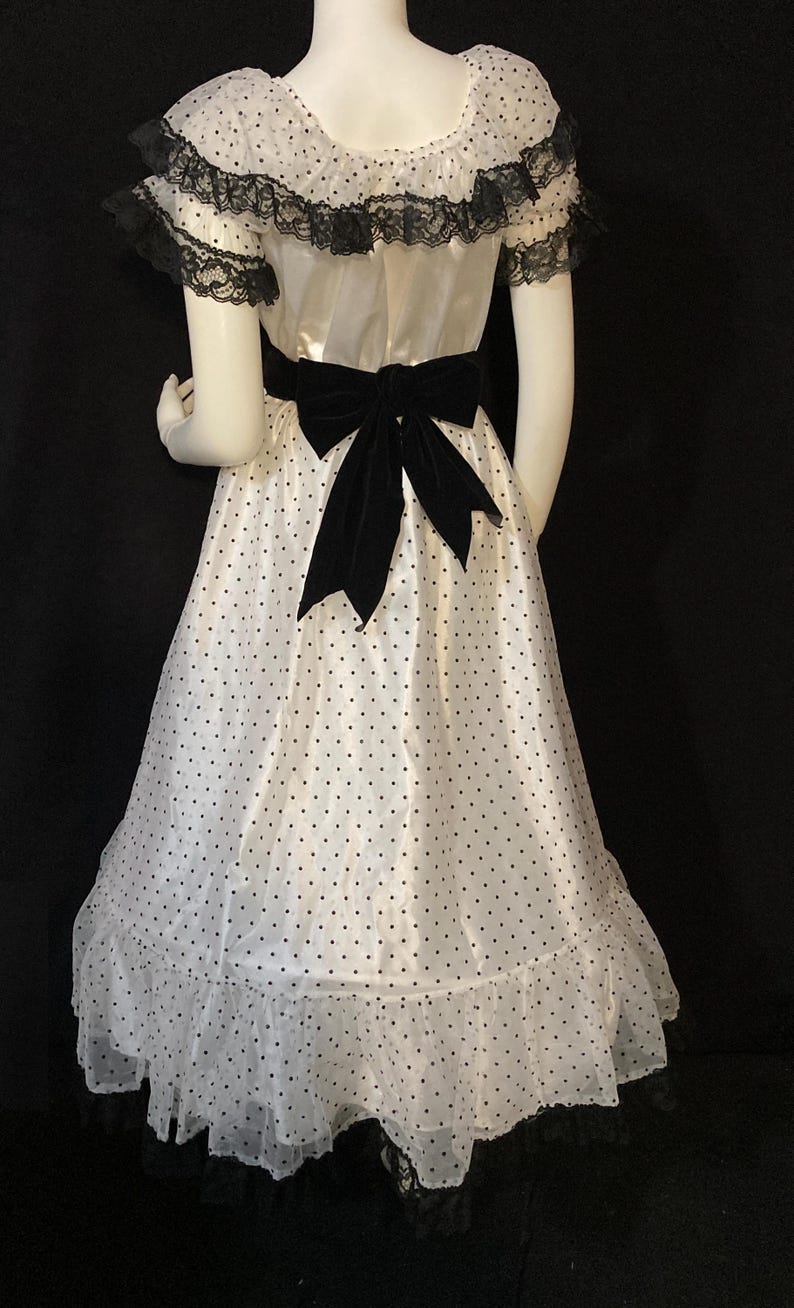 Vintage Adult Living Doll Costume, Pretty Lady, Antebellum Lady, V-line ...