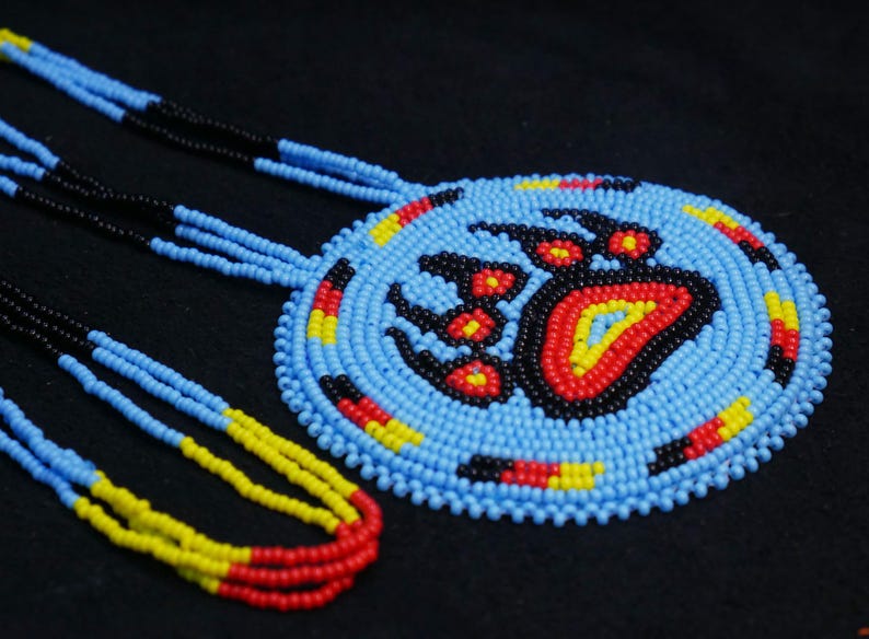 Black Bear-paw Handmade Native American Style Beaded Medallion Necklace ...