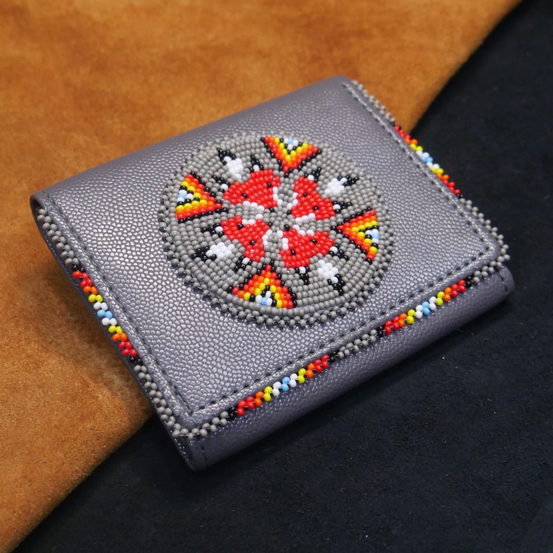 Handmade Beaded Bifold Wallet | Native American Style Bear Claw Design ...