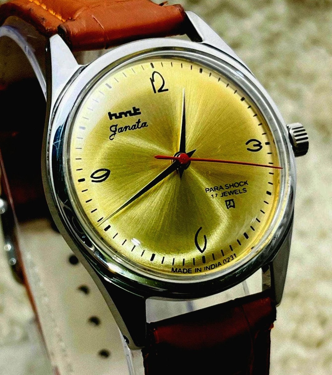Vintage HMT Janata Golden Dial Mechanical Watch: 17 Jewels Manual ...