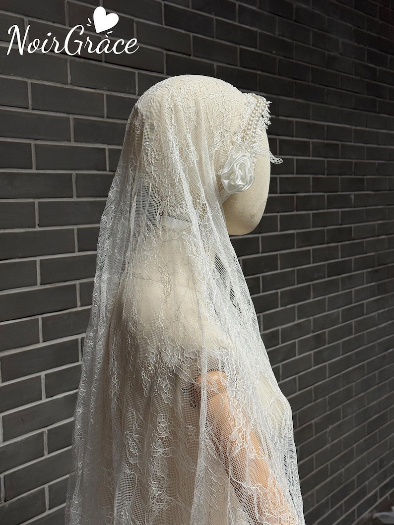Rose Juliet Cap Veil, Full Lace Wedding Veil With Pearl Forehead Band ...