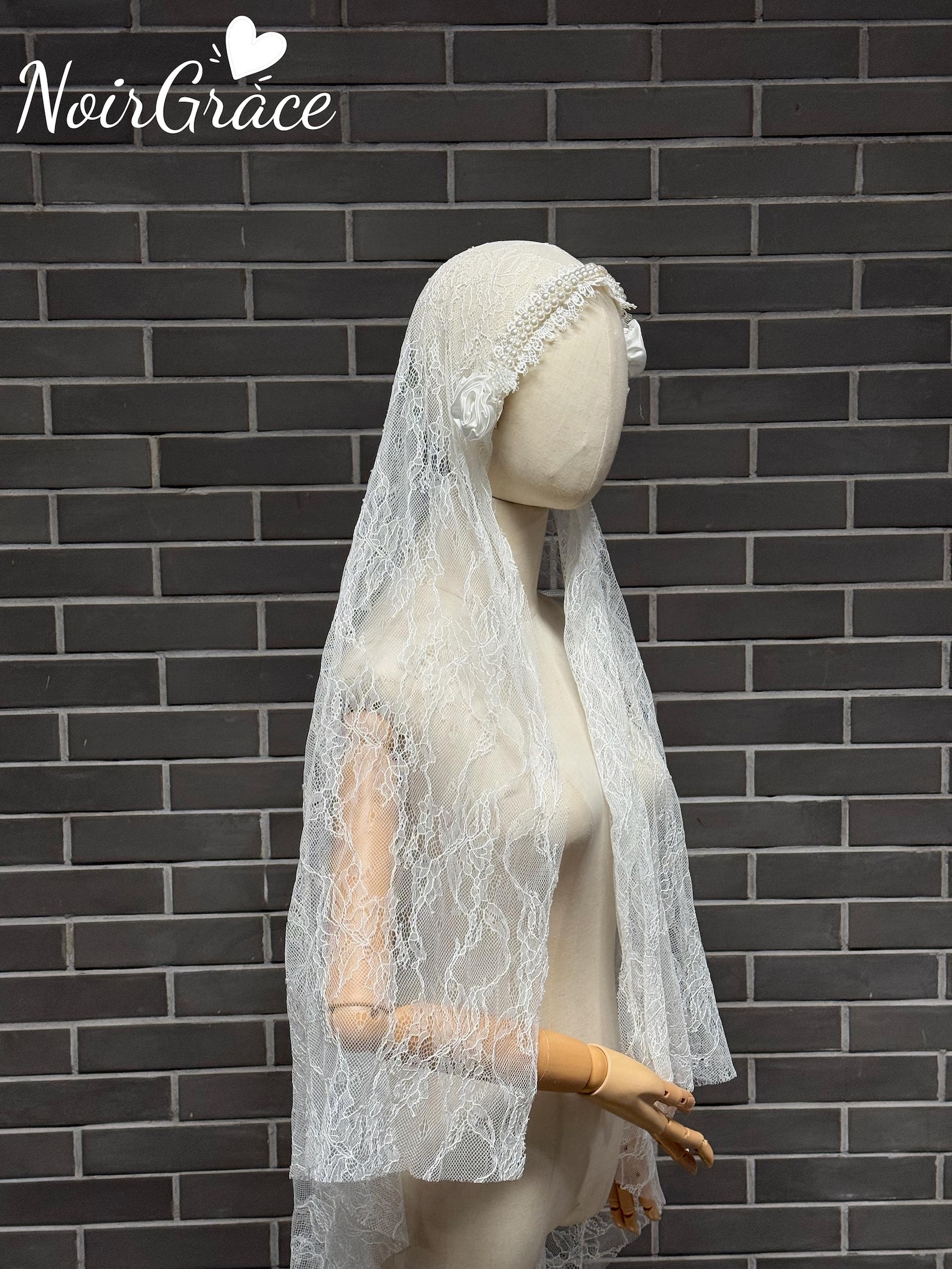 Rose Juliet Cap Veil, Full Lace Wedding Veil With Pearl Forehead Band ...