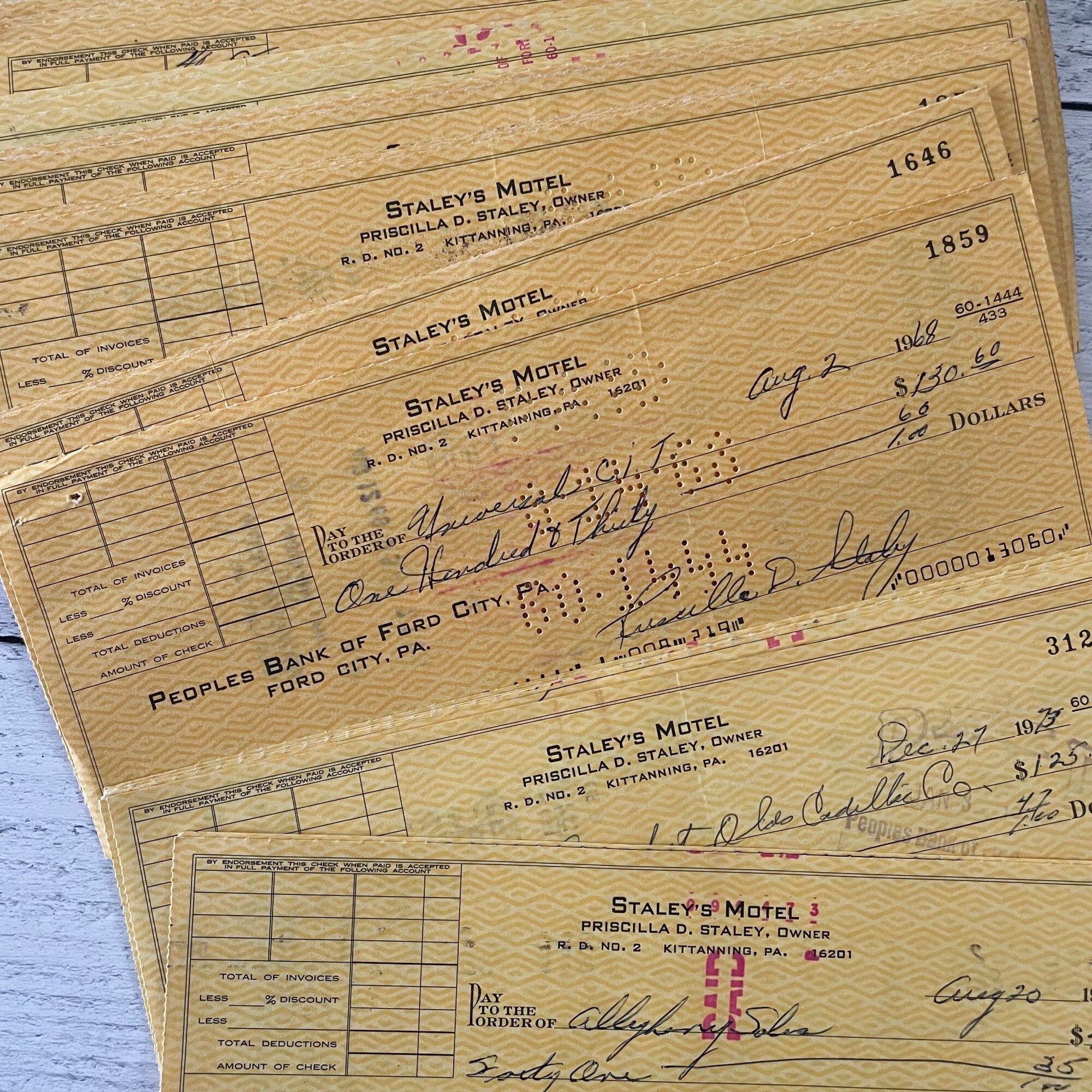 Vintage 1960s-70s Checks From the Staleys Motel in - Etsy