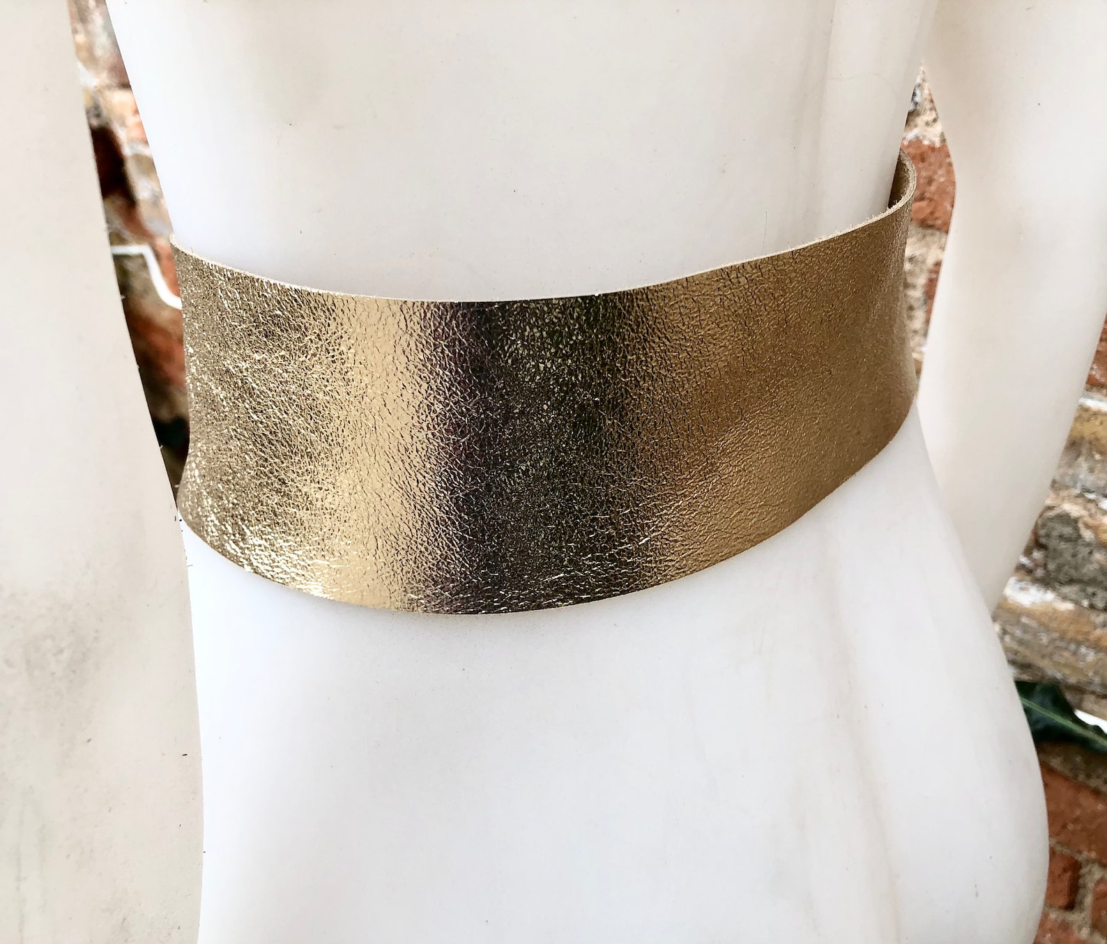 GOLD Metallic Leather Waist Belt With Large Round Buckle. Soft Leather ...