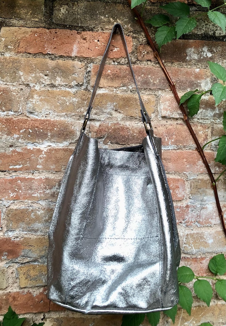 Slouch Leather Bag in SILVER Metallic Leather. SILVER Hobo Shoulder Bag ...