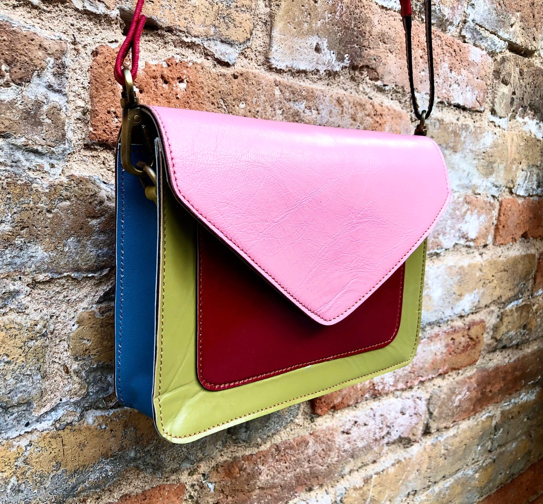 Small Cross Body Bag in Genuine Leather. Enveloppe Bag With Adjustable ...