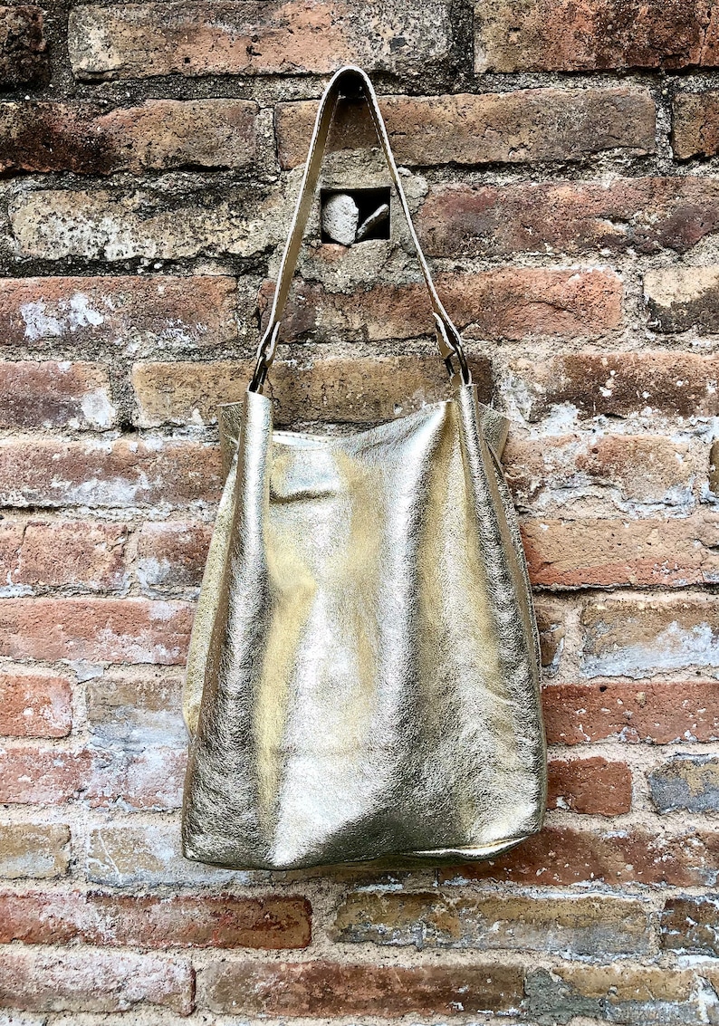 Slouch Leather Bag in GOLD Metallic Leather. Gold Hobo Shoulder Bag ...