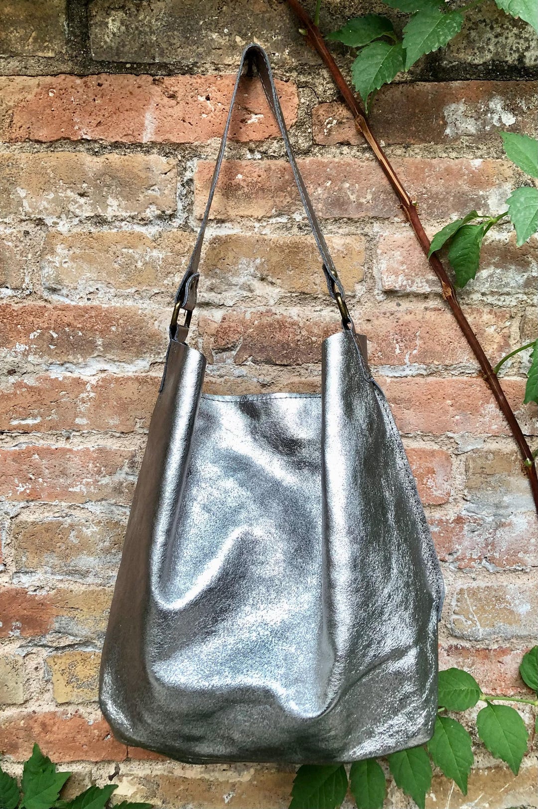 Slouch Leather Bag in SILVER Metallic Leather. SILVER Hobo Shoulder Bag ...