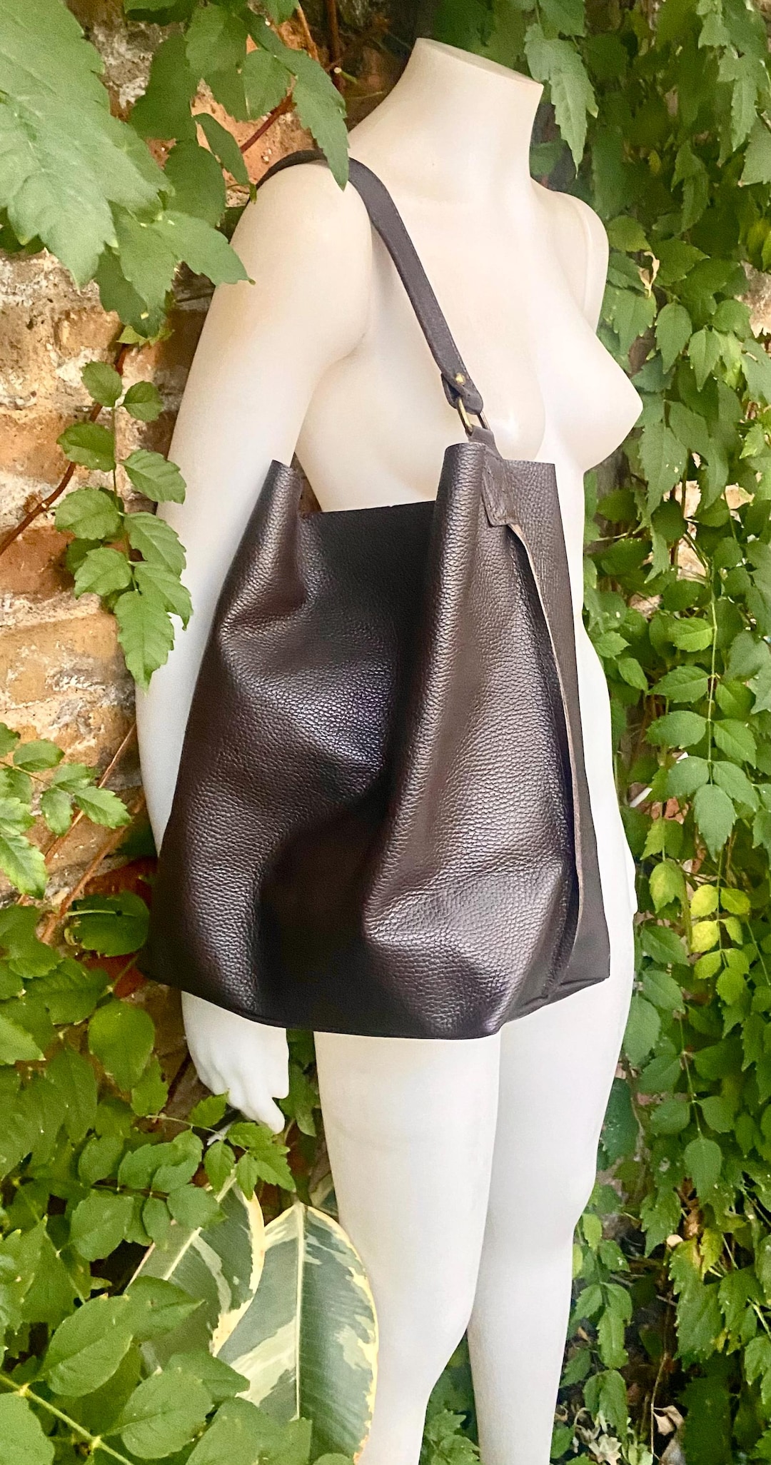 Slouch Leather Bag in Dark Brown Leather. Chocolate Brown Hobo Shoulder ...