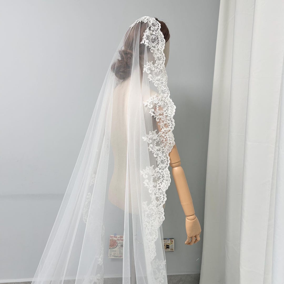 Long Ivory Elegant Mantilla Veil Pearls Floral Lace Scalloped Edge ...
