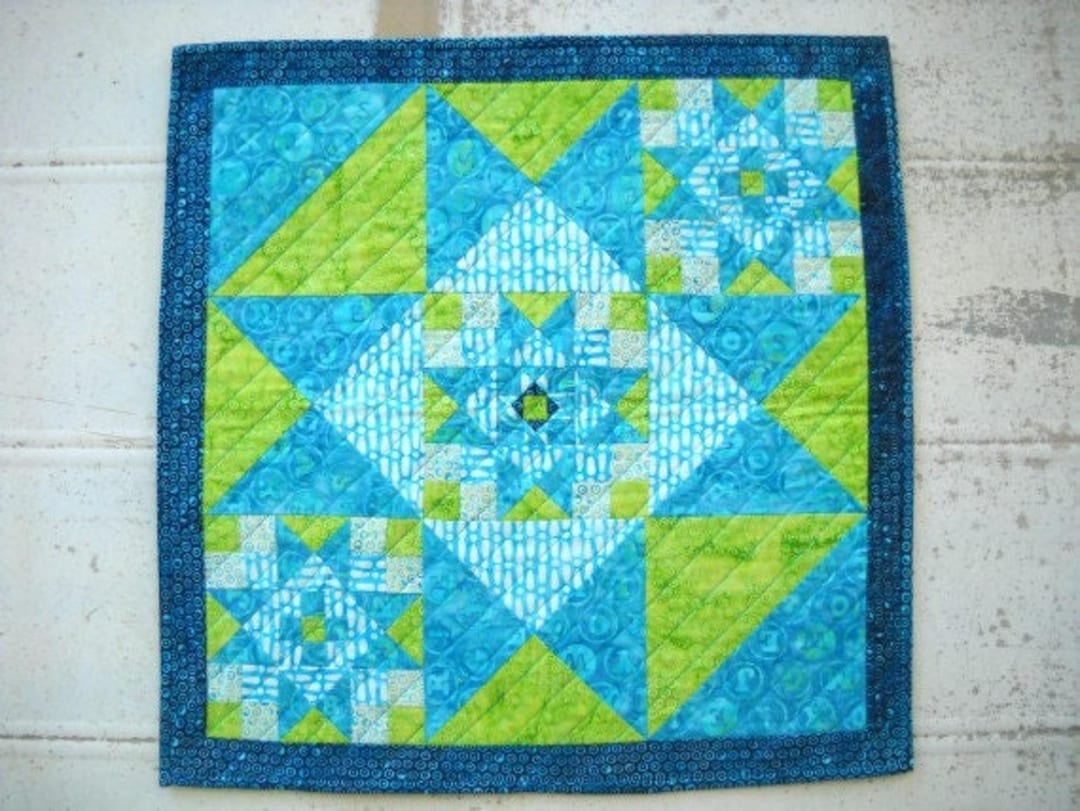 Modern Mini Star Quilt Pattern: Curlicue Creations - 20"x20" (PDF ...