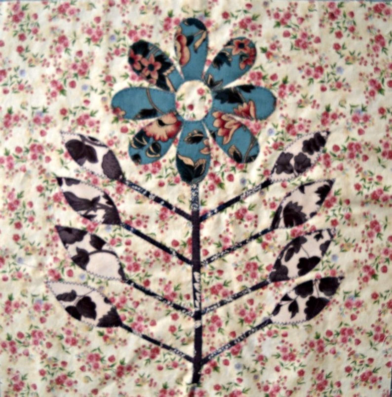 Strippy Flowers Quilt Block Pattern by Curlicue Creations - Etsy