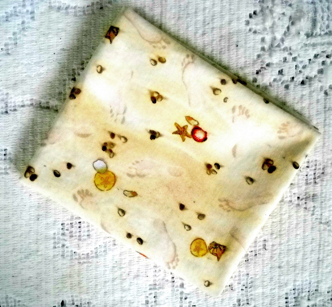 Footprints in the Sand Quilt Fabric, Elizabeth's Studio, Destash, 100 ...