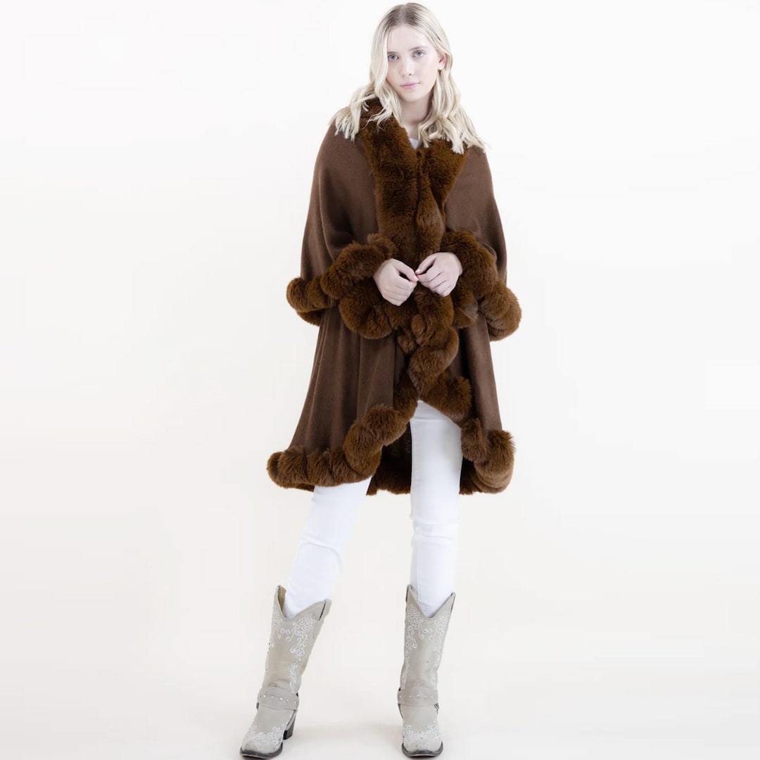 Bruine cape van imitatiebont: elegante wintersjaal - Etsy Nederland