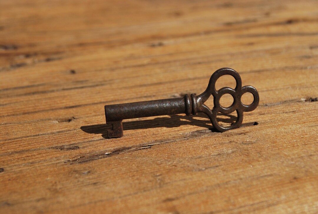 Vintage Skeleton Key, Furniture Key - Etsy