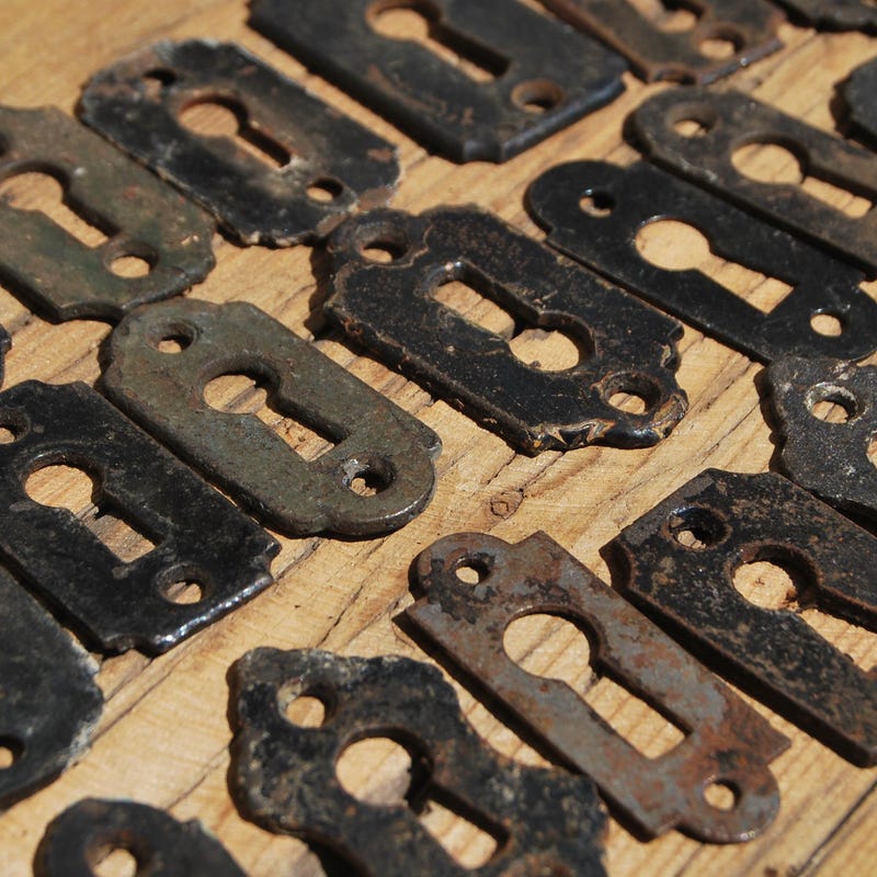 Keyhole Plates - Etsy