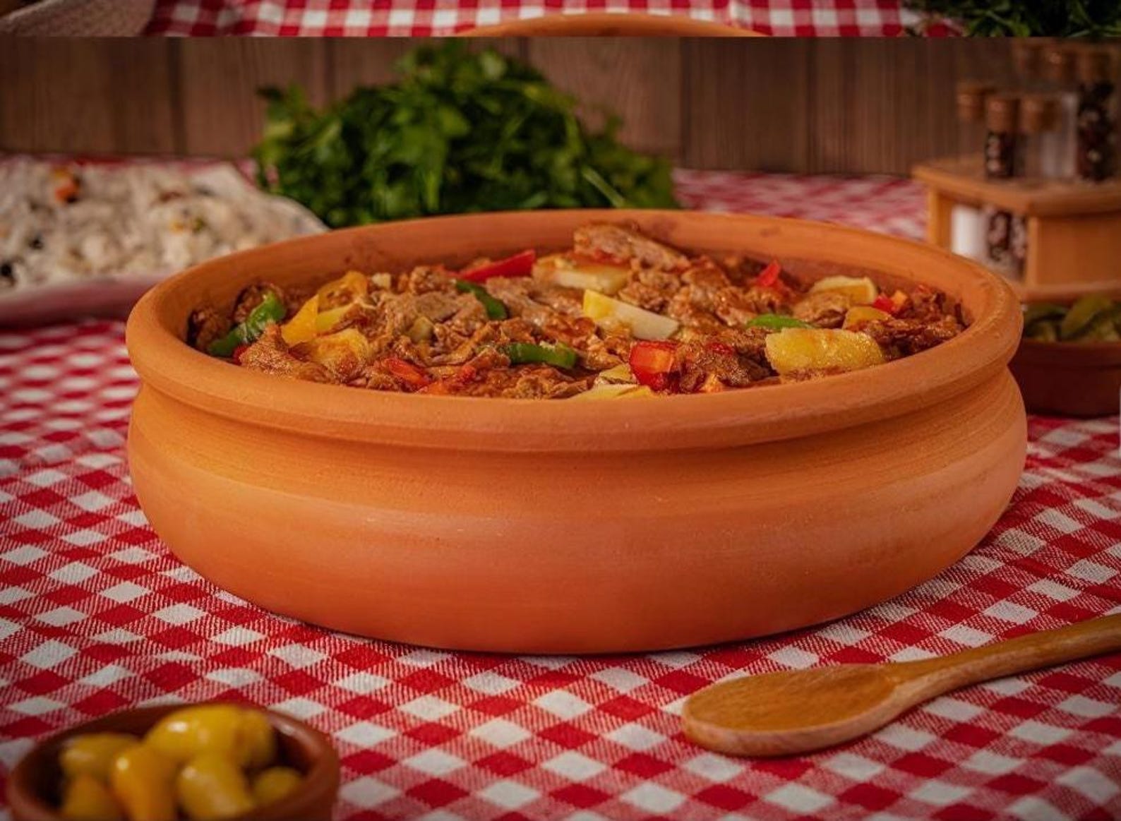 Handmade Terracotta Clay Cooking Pot | Traditional Clay Handi for Curry ...