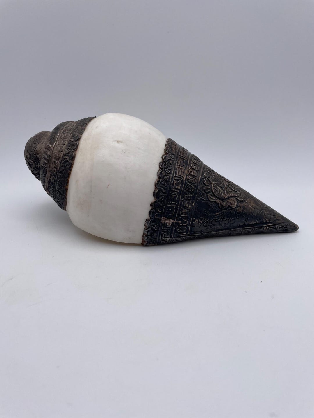 Antique Tibetan Shankha Conch Shell – Himalayan Ritual Artifact With ...