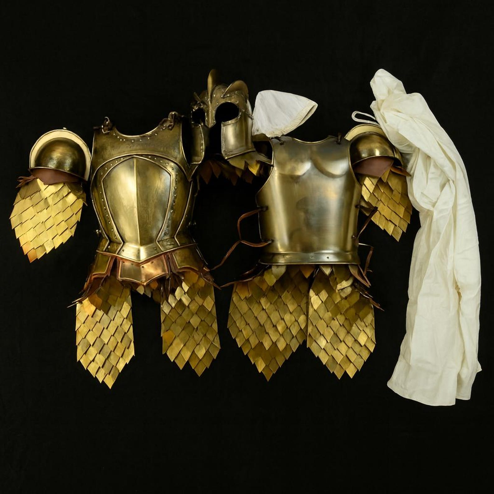 Handmade Kings Guard Armor: Golden Medieval Costume for Cosplay & LARP ...