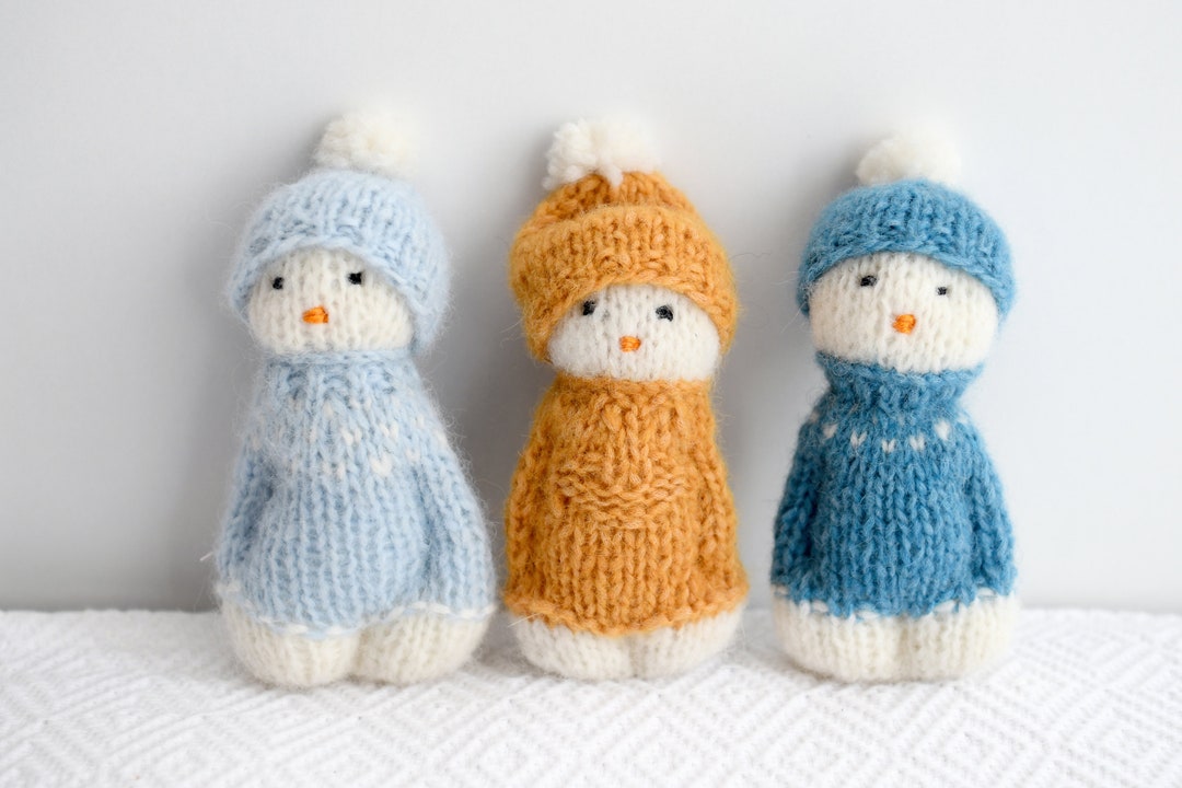 Knit Snowman Softie, Snowman With Hat and Sweater, Small Soft Hand Knit ...