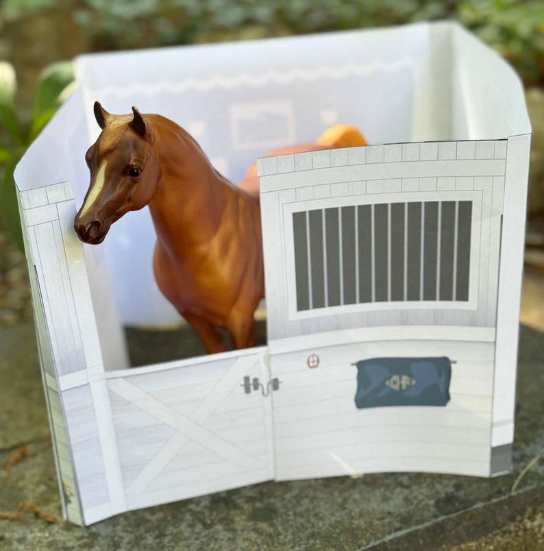 Build a Horse Show Stall – Printable Paper Craft for Kids | DIY ...