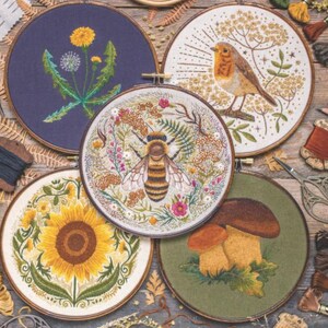 EMILLIE FERRIS Paint With Thread Through the Seasons Embroidery Thread ...
