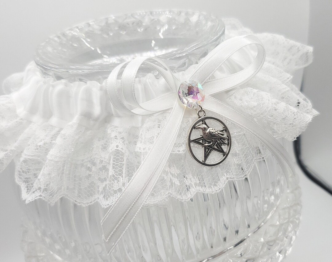 Morrigan Gothic Wedding Garter/ Raven Pentacle/ Handfasting / Medieval ...