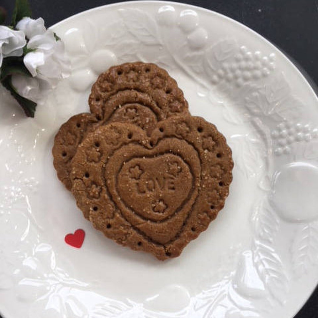 Ginger Heart Shaped Cookies-gift Boxed for Her -him- Give Your Heart to ...