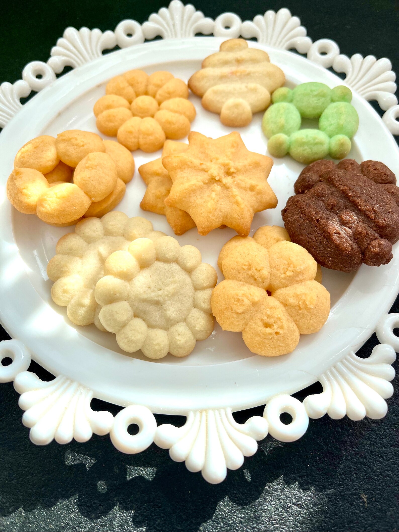 Traditional German Christmas Cookies- Recipes and Links to Buy