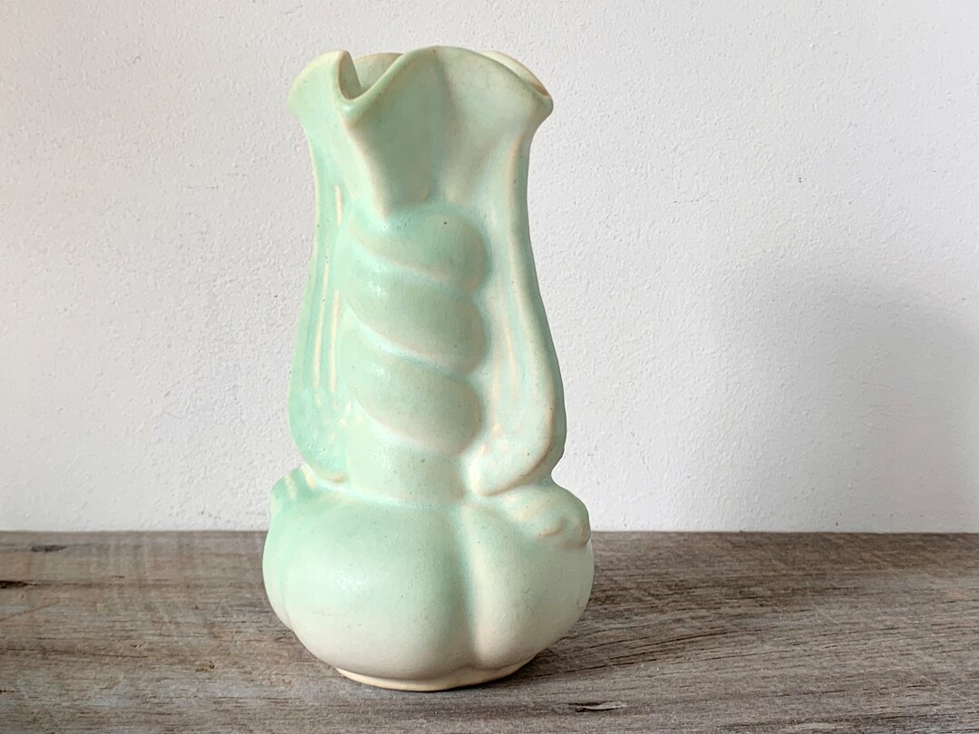 Niloak Pottery Winged Victory Vase - Etsy