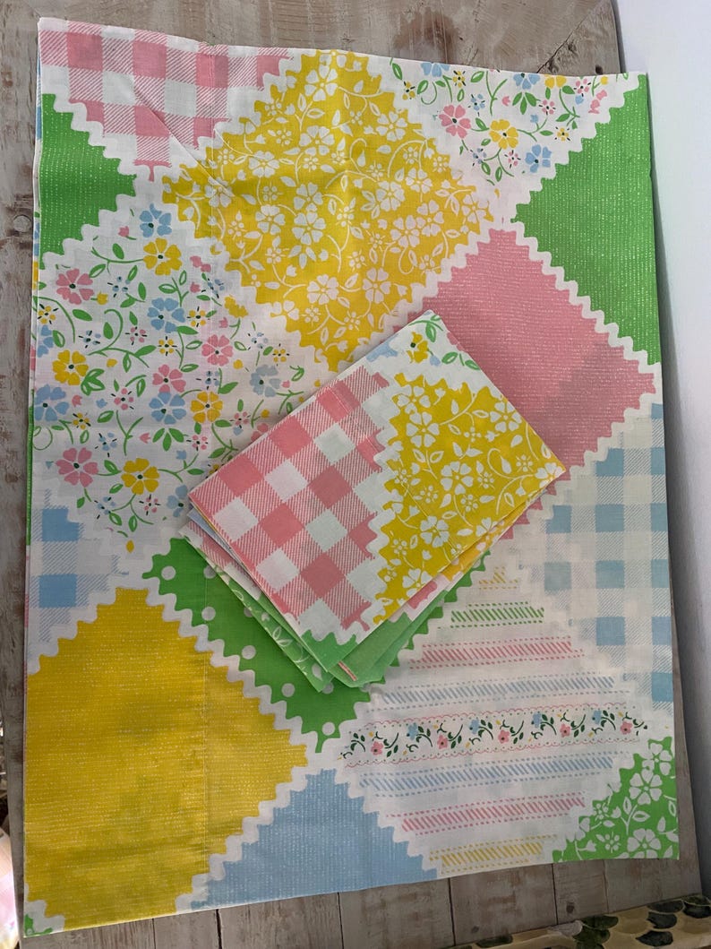 Set of Two Colourful Vintage Pillowcases Grandmacore - Etsy Australia