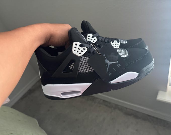 Jordan 4s White Thunders Brand New . No Box . Size 9.5 . 1 of 1 Shoes ...