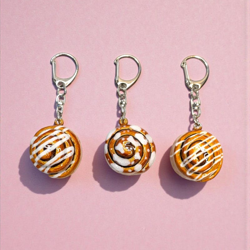 Zimtschnecke bag charm - Etsy.de