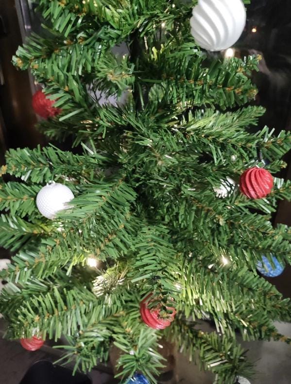 4-piece Christmas Bauble Set — Christmas Ball Decorations Stylish ...