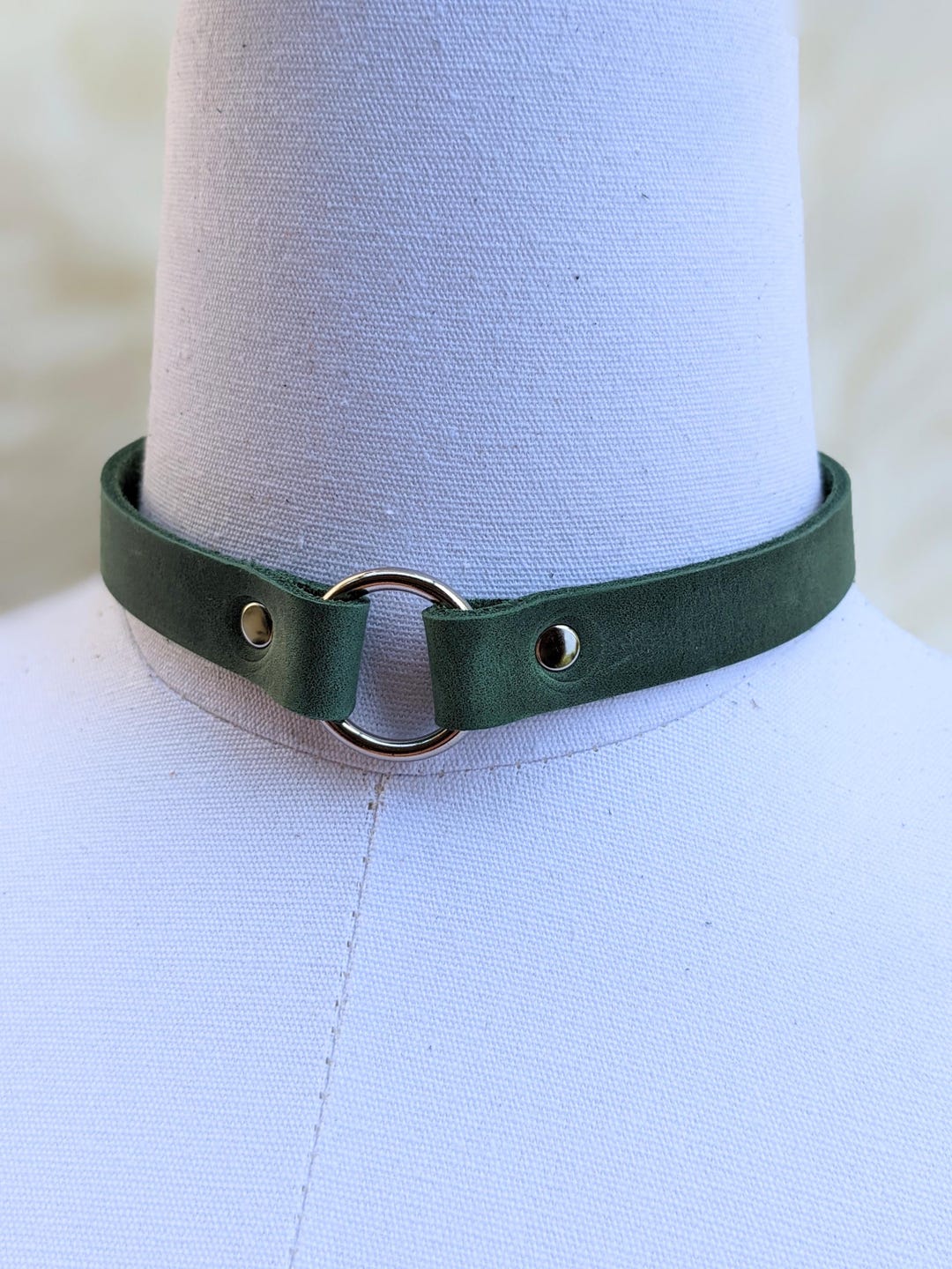 The Dainty Leather Collar - Etsy