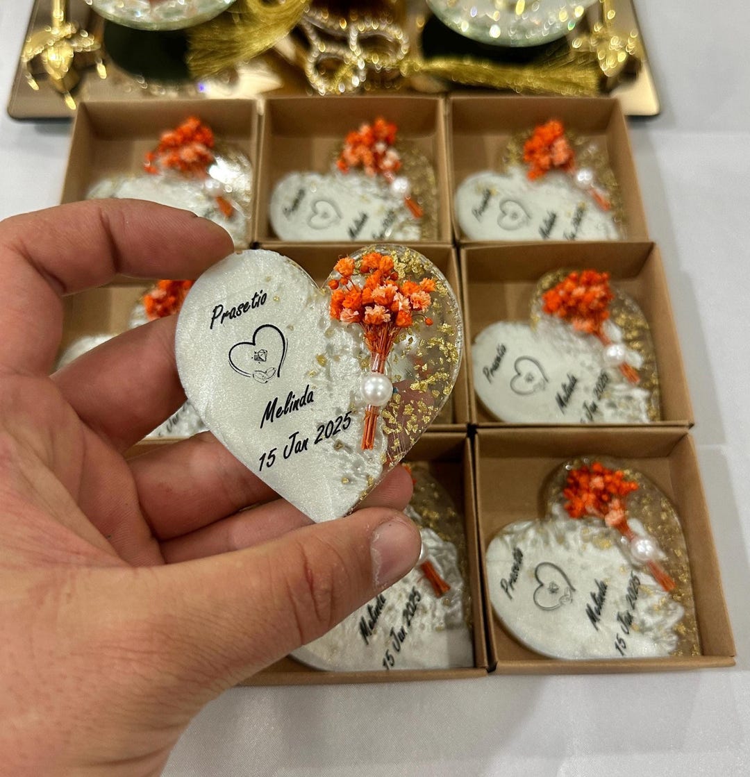 Personalized Epoxy Magnet Favor, Custom Epoxy Wedding Resin Gift ...