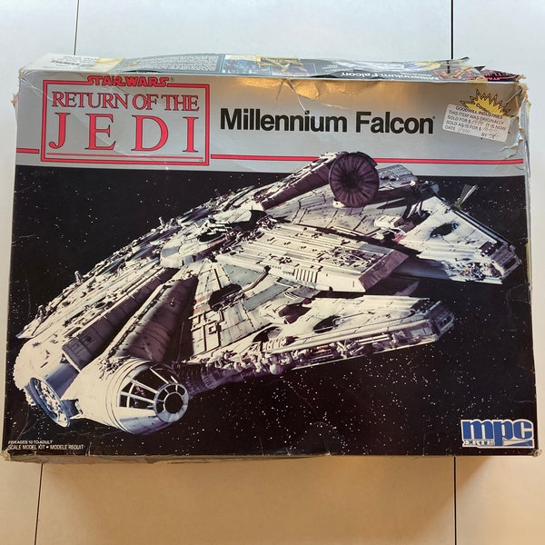 Millennium Falcon Scale Model - Etsy