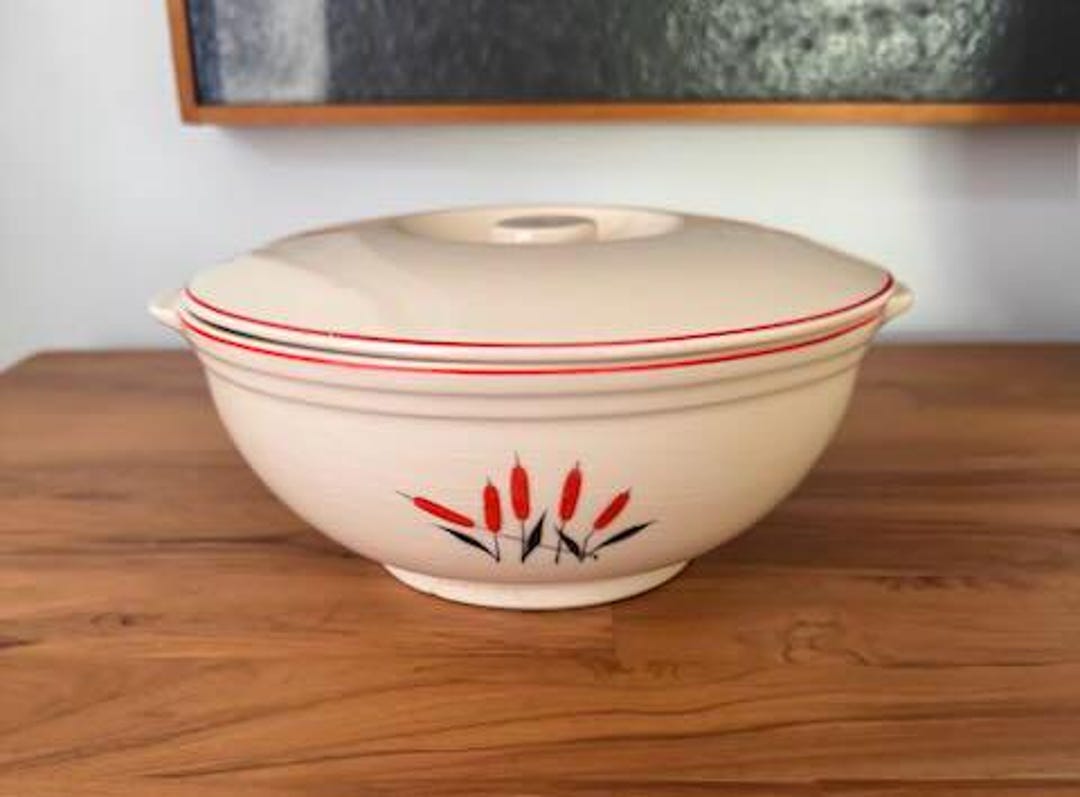 Vintage CATTAILS Casserole Dish With Lid Farmhouse Decor Ceramic 1940s ...