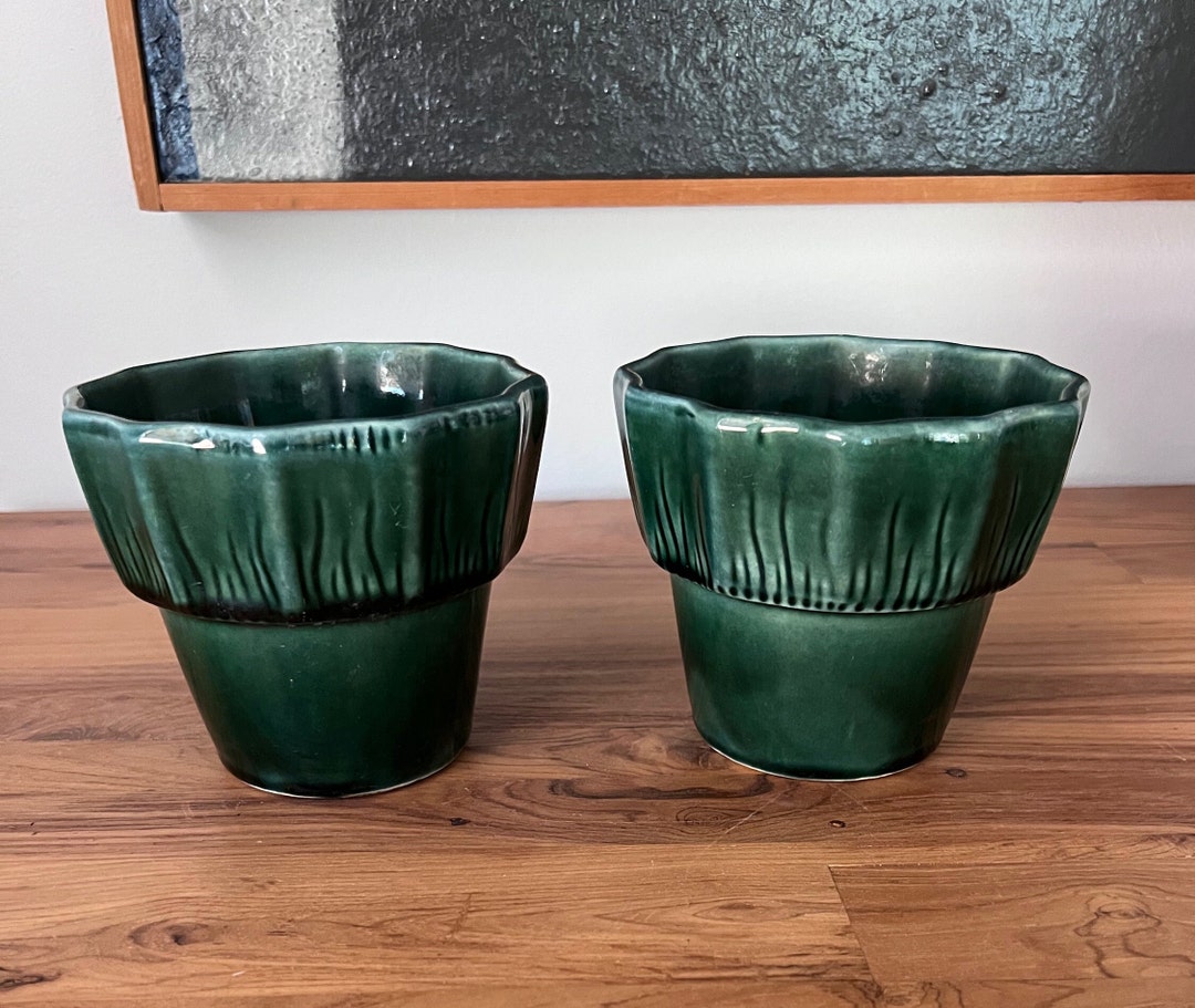 Vintage Pair of Ruffled Ceramic HULL USA 41 Planter Pots Emerald Green ...